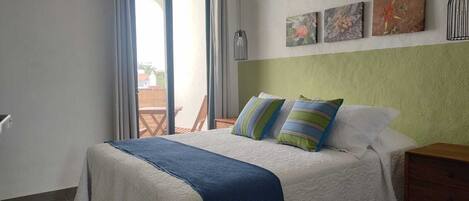 2 quartos, Wi-Fi de cortesia, roupa de cama