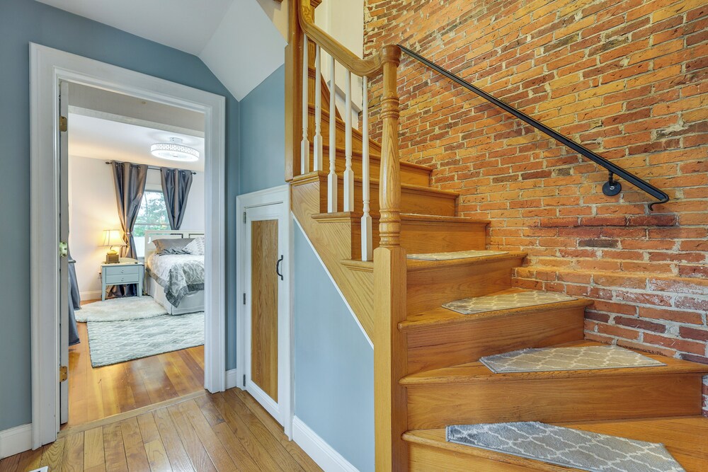 Quintessential New England Home w/ Patio & Grill! - Putnam | Vrbo