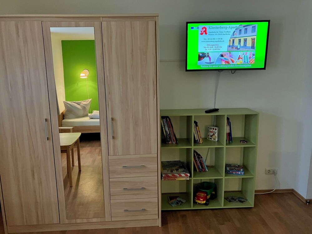4 Sterne Ferienwohnung Morgensonne Am Kurpark, Parkplatz, Wlan, 2 Schlafzimmer - Bad Berka
