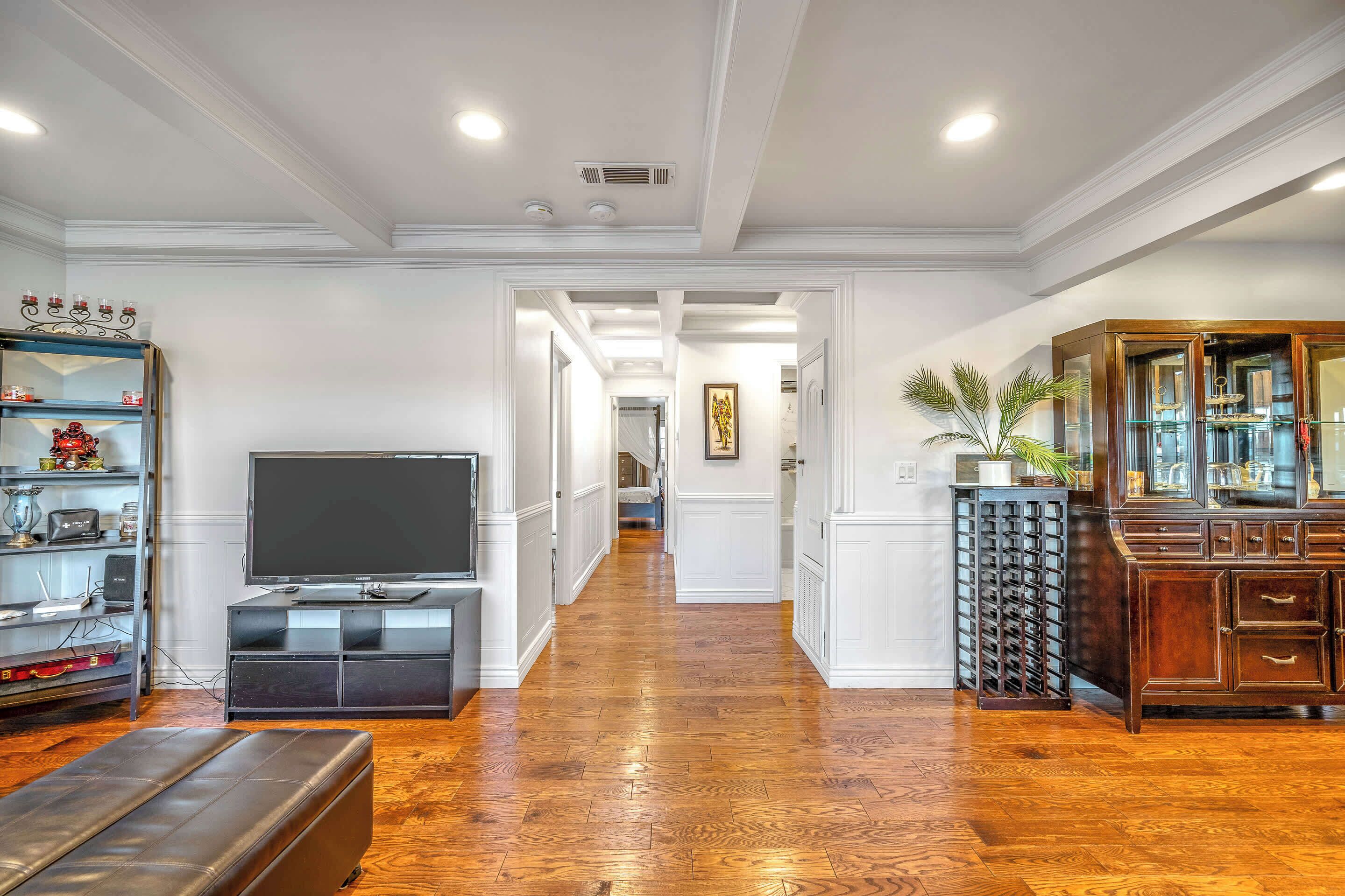 Fully Updated 3 Bdr Seaside Home Minutes To Beach! - Seaside, CA