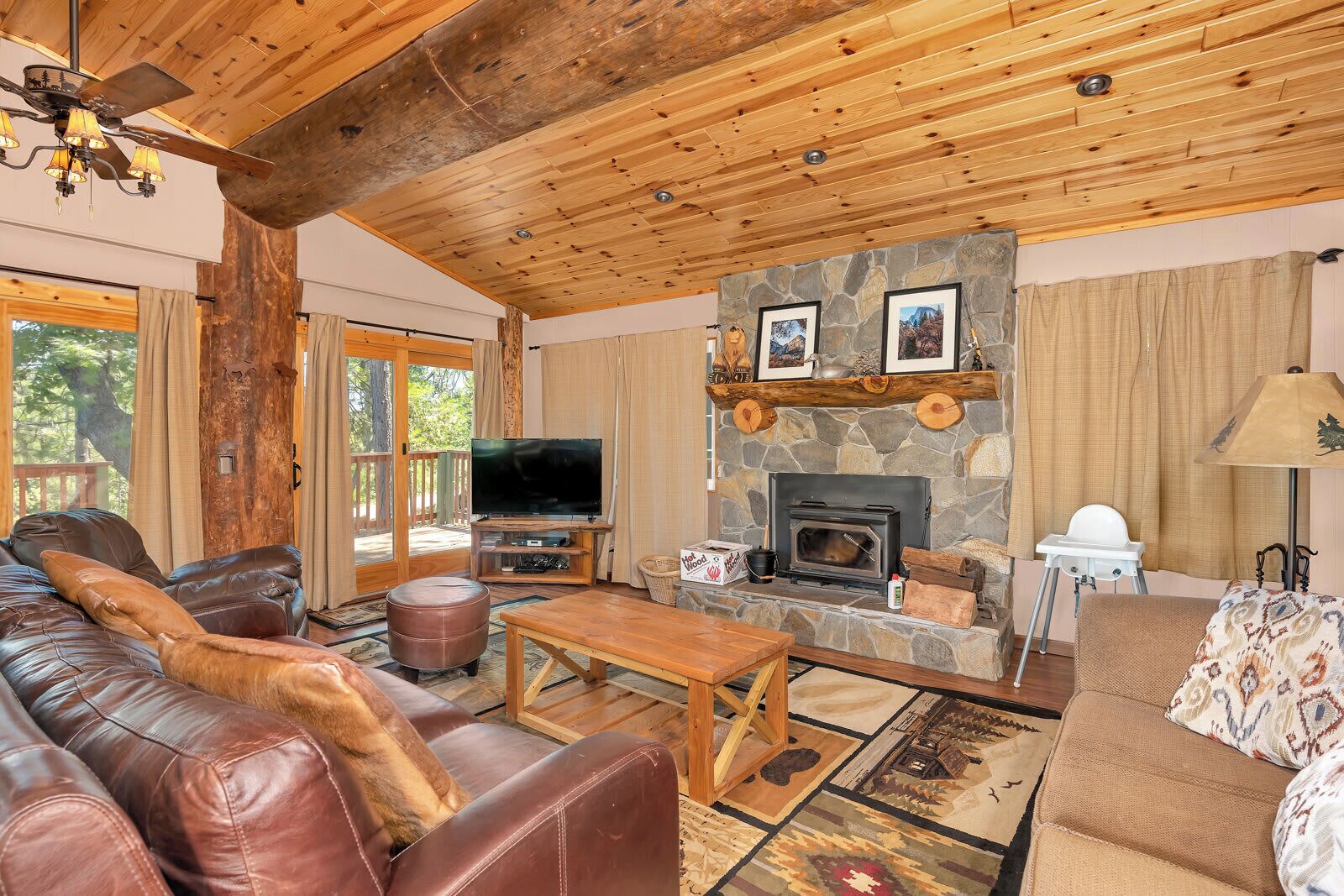 Immersed In Nature!  Manzanita Cabin W/hot Tub - Bass Lake, CA