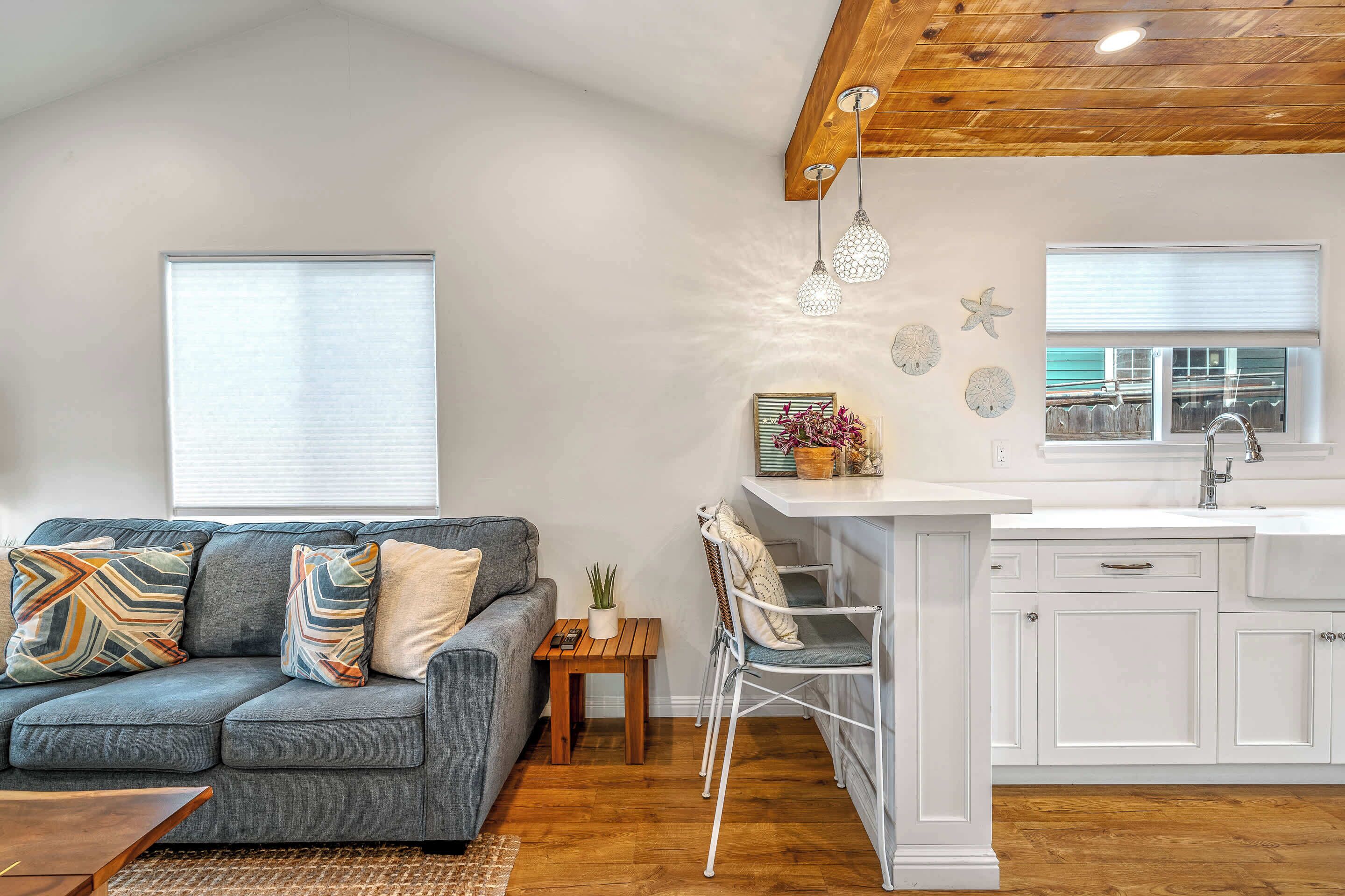 Charming 2 Bdr Seaside Cottage  5 Min To Beach! - Monterey, CA