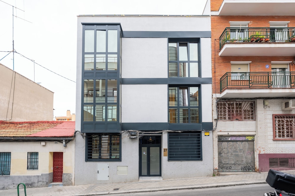 Lemon Apartment & Hotels - Madrid