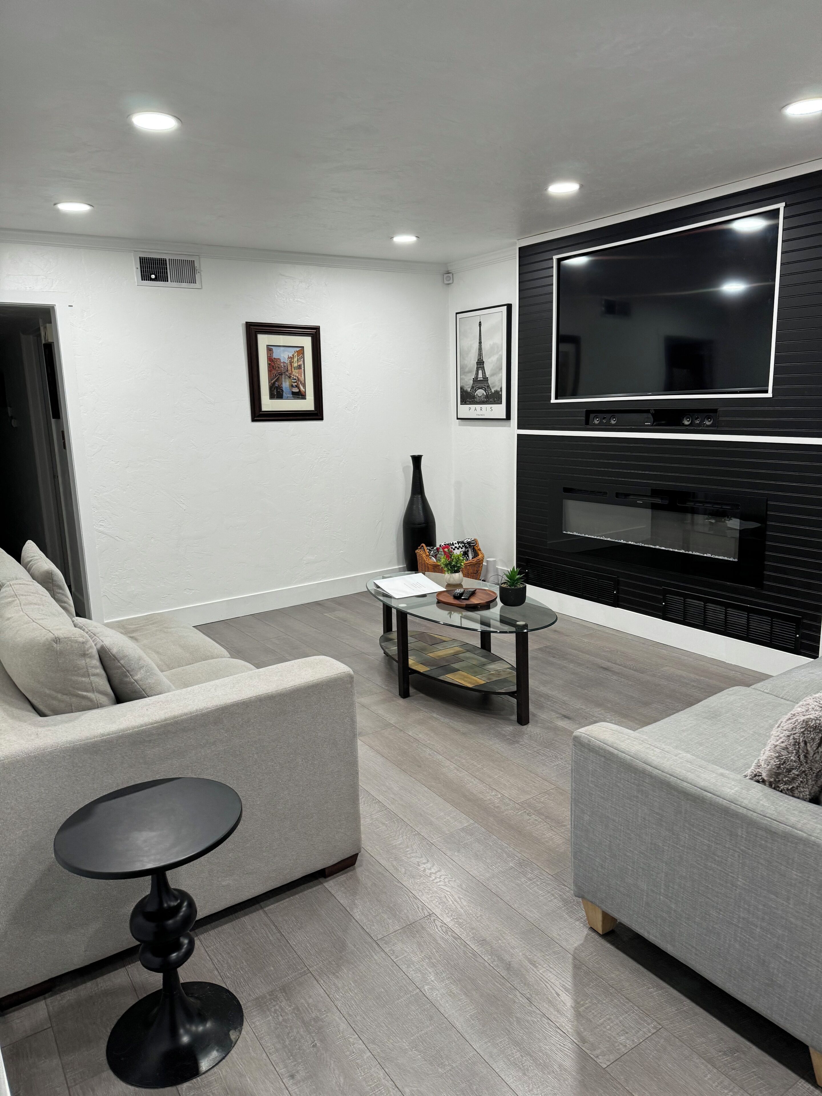 Beautiful Spacious 4-bedroom Home With Rv Parking-pets Welcome - Lemoore, CA