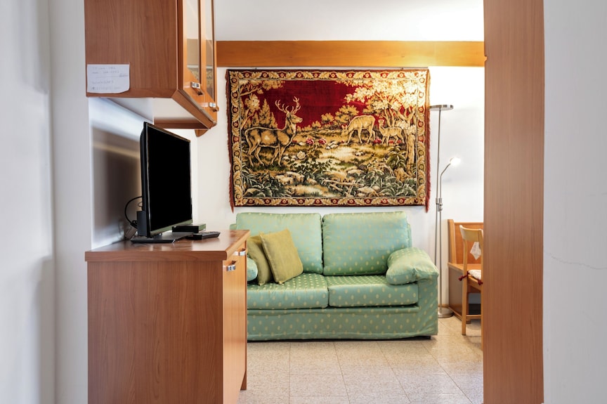 Apartment 'Appartamento 4 Persone' With Mountain View, Balcony And Wi-fi - Canazei