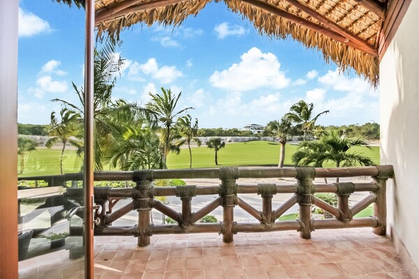 All-inclusive Ocean View Cap Cana Villa With Chef Butler Maid Pool Jacuzzi Eden Roc Beach Access - Punta Cana