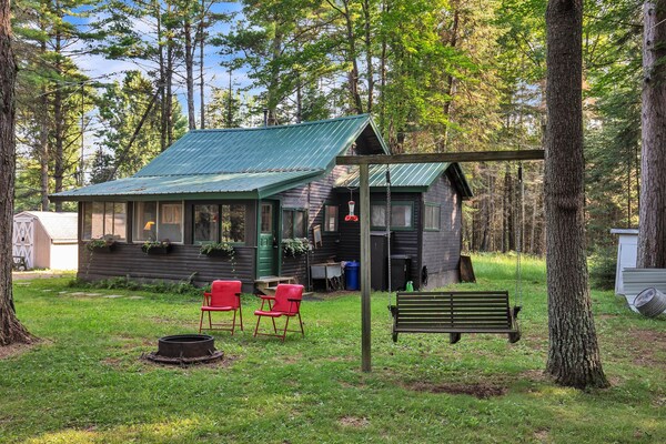 Rustic Willow Retreat - Outdoor Adventures 2 Bedroom Cabin By Redawning - Minocqua, wI