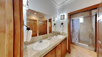 Apartamento em Condomínio Fechado (4 Bedrooms) | Diversos