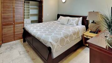 Apartamento em Condomínio Fechado (4 Bedrooms) | Diversos