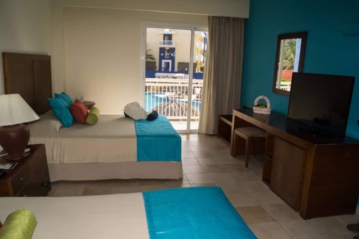 Quarto superior, sacada, vista para o jardim | 1 quarto, cofres nos quartos, cortinas blackout
