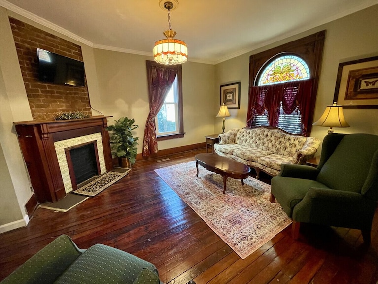 Historic Home Within Walking Distance Of Downtown Harmar & Marietta - Marietta, OH