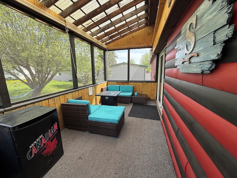 Gingerbread Cabin - Alberta