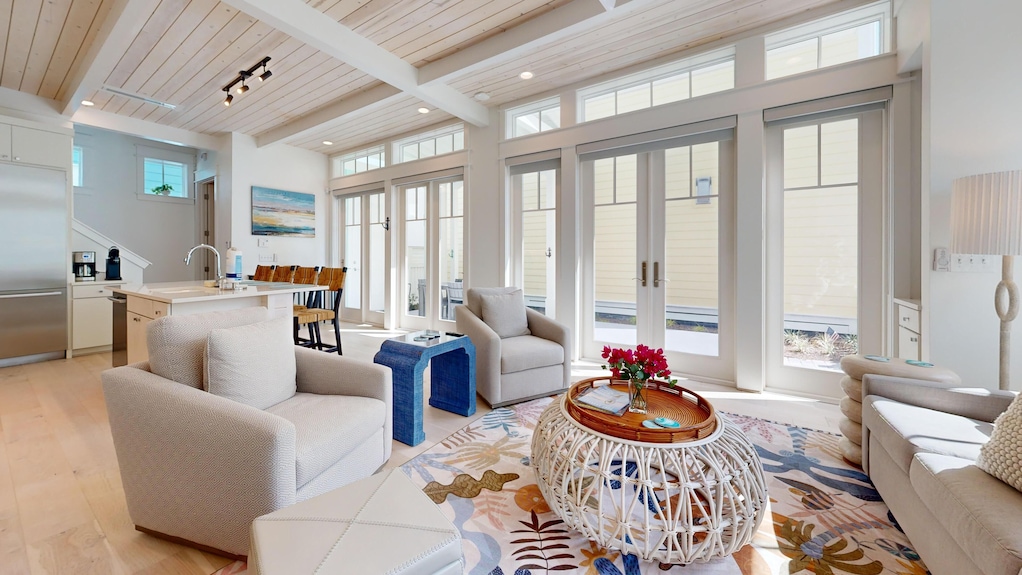 Resort Pools, Golf Cart Boardwalk To The Beach - Corpus Christi