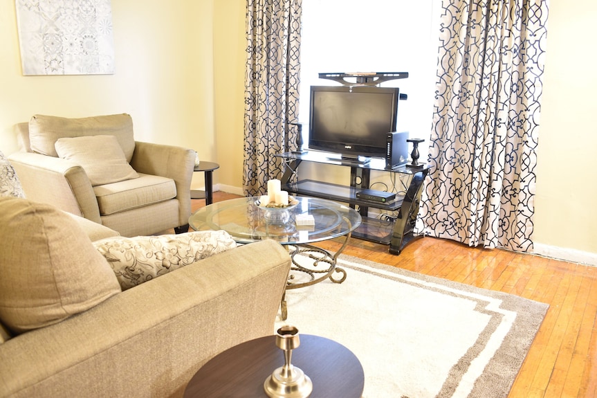 Cute 3br Ranch, Home Away From Home, Sleeps 6 - Berkley, MI