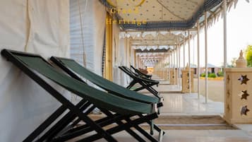Tenda de Luxo, vista deserto | 1 quarto, secretária, Wi-fi grátis