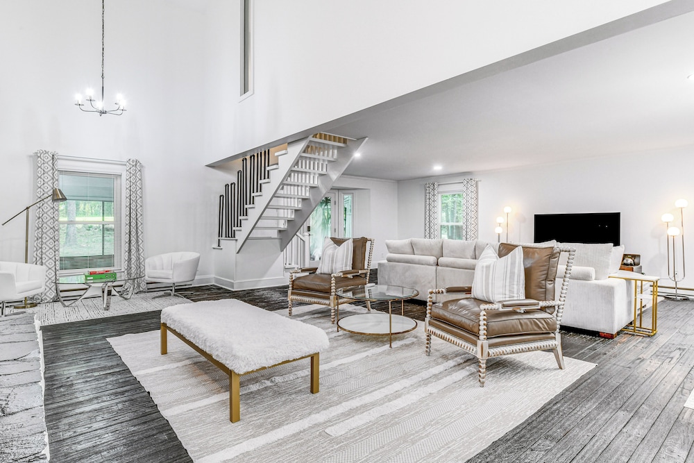 Woodsy Concord Retreat ~ 11 Mi To Nascar! - Midland, NC