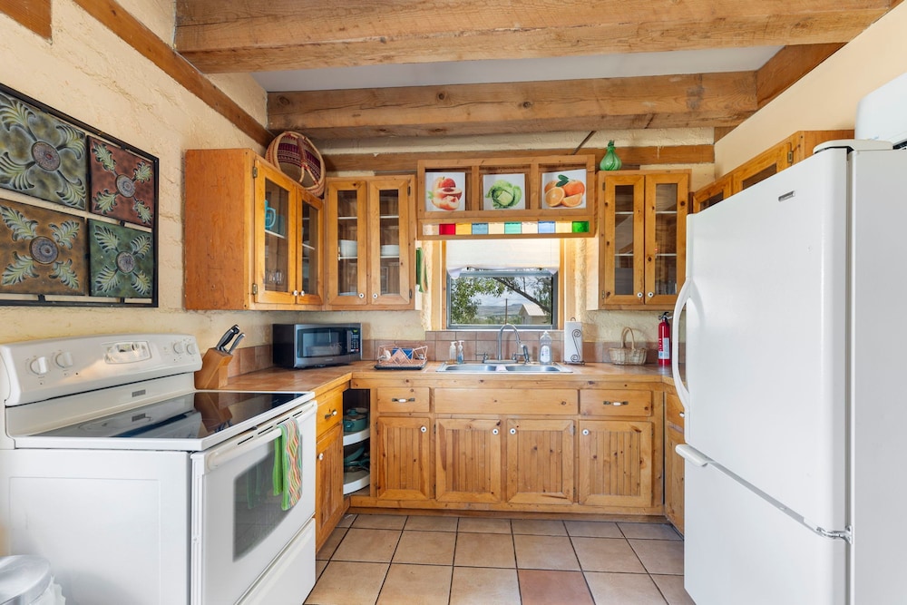 Adobe Vista - Cozy And Inviting Spectacular View - Alpine, TX