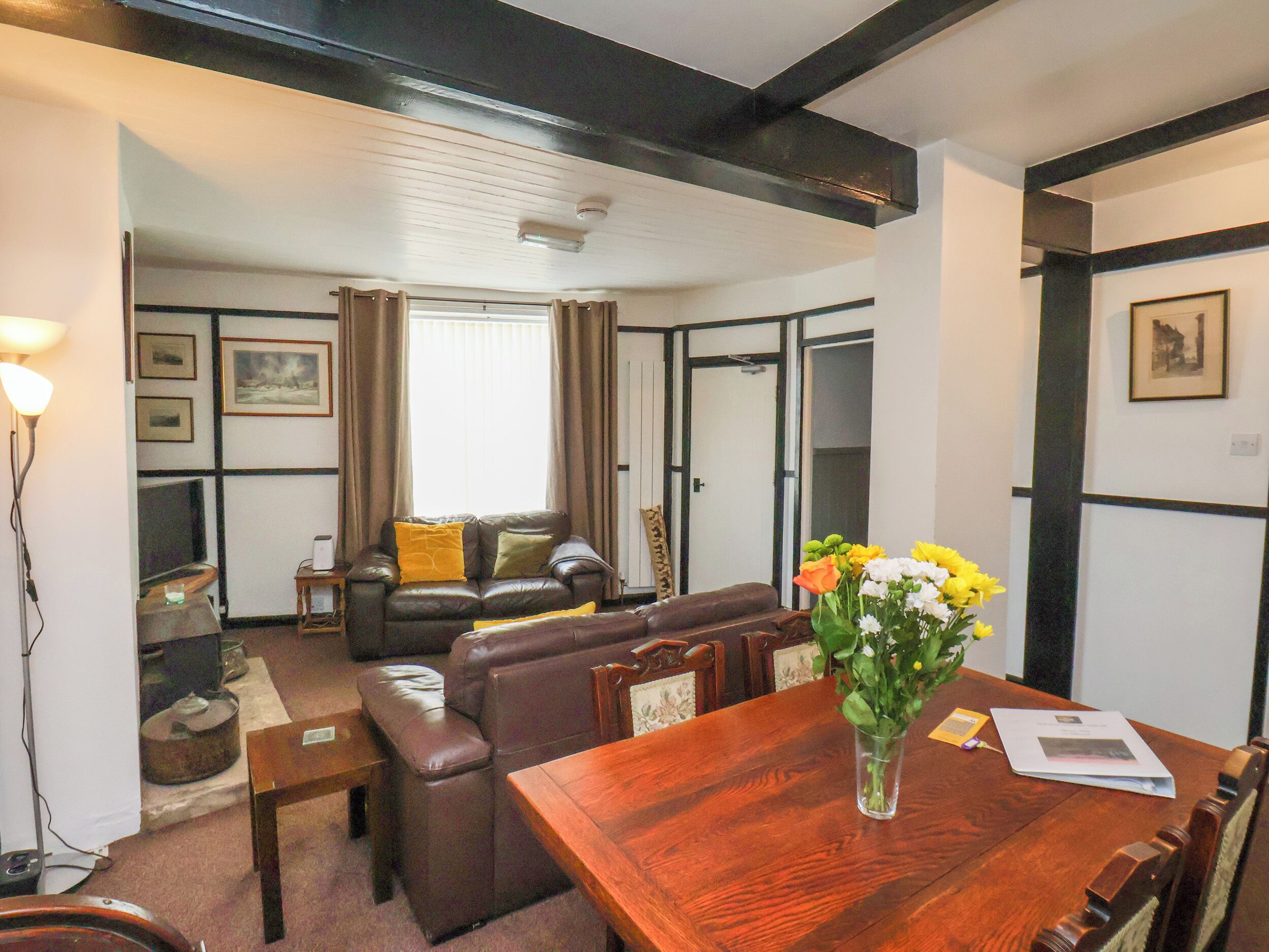 Steps Cottage, Family Friendly, Character Holiday Cottage In Whitby - 桑森德