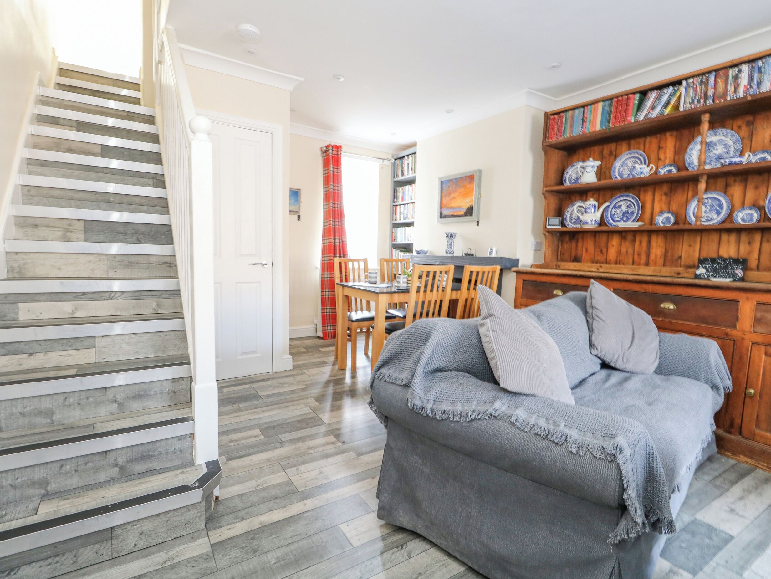 Home From Home, Pet Friendly, Country Holiday Cottage In Fortuneswell - Weston