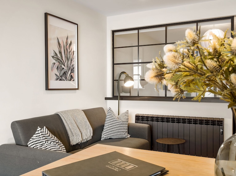 Apartment 296 - Clifden - Sleeps 2 Guests In 1 Bedroom - Clifden