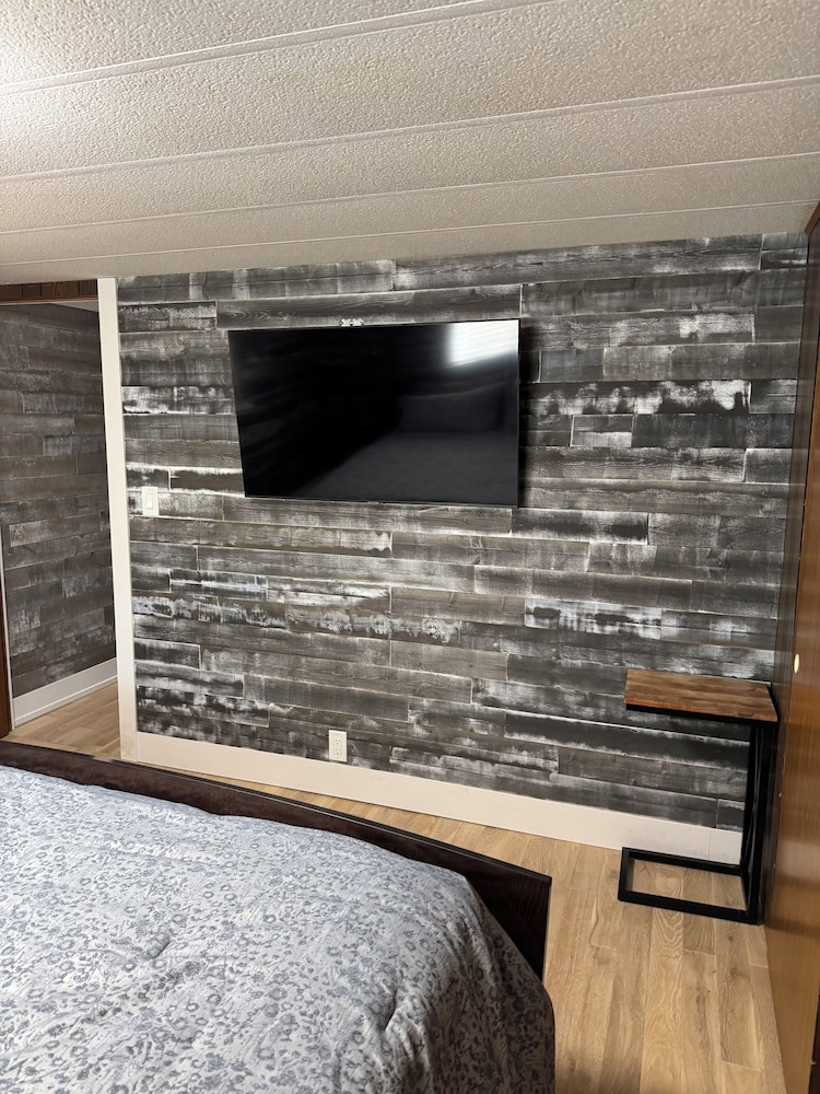 Castle Rock, Dells Area Cozy 2 Bed 6 Per, Getaway! Minutes From Water ...