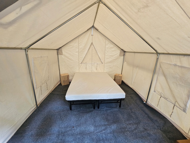 Lovely Glamping Site Off The Beaten Path In A Beautiful Wooded Setting. - Tennessee