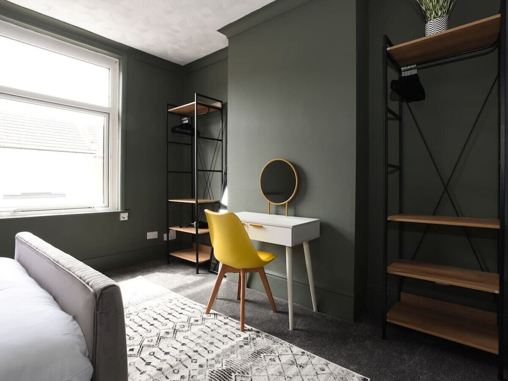 City Central | Stylish 3br Getaway - Portsmouth