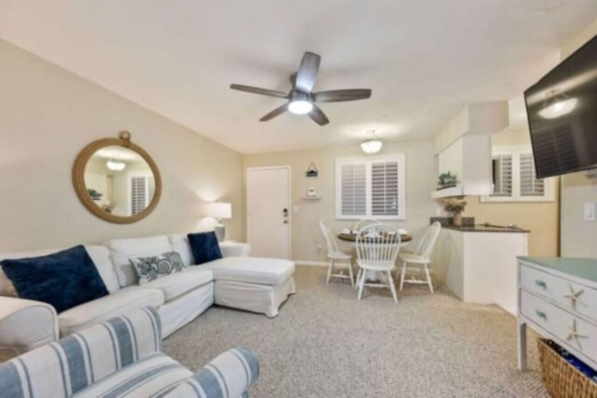 Seaturtle Retreat|walk Everywhere|1 Blk To Beach|close To Mayo - Jacksonville Beach, FL