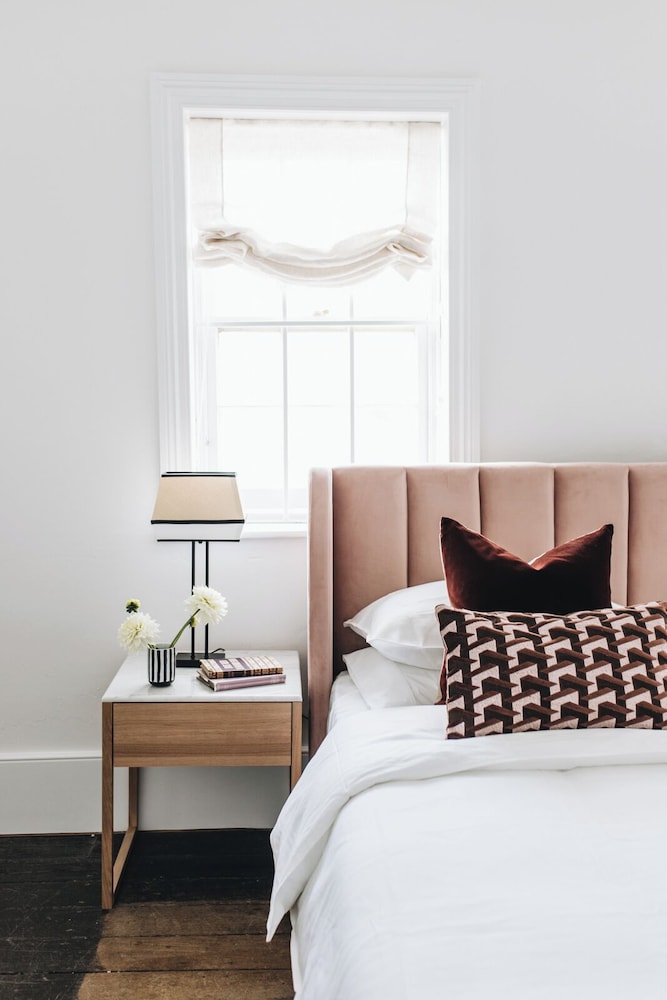 Stunning Accommodation In A Private Members' Venue In The Southern Highlands - Southern Highlands