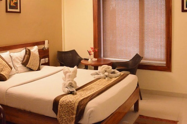 Quarto club | Escrivaninha, Wi-Fi de cortesia
