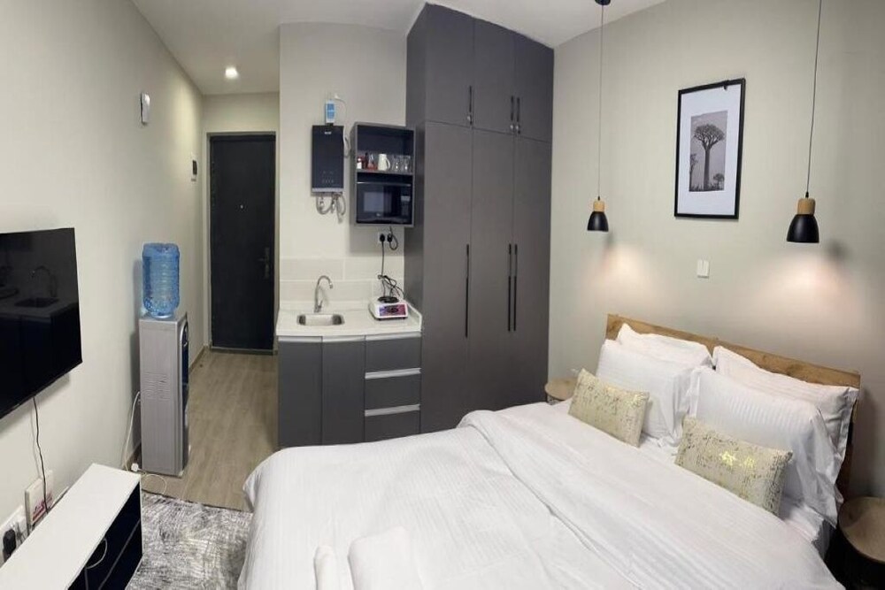 Deluxe Queen Studio 1 - Syokimau | Vrbo