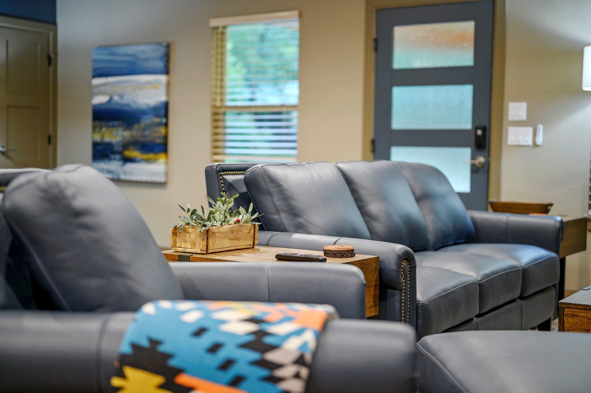 Amazing Location! Pickleball Court, Playset, Firewood Provided, Hot Tub - Hochatown, OK