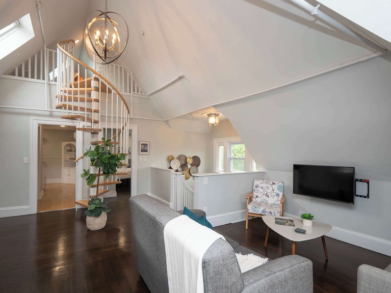 Jennifers Unique Loft Near Brown 2 Parking Spots - 워릭