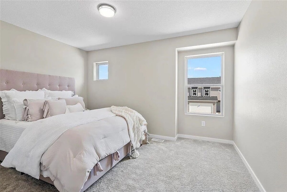 Central Cedar Falls Townhome - Family Friendly! - Cedar Falls, IA