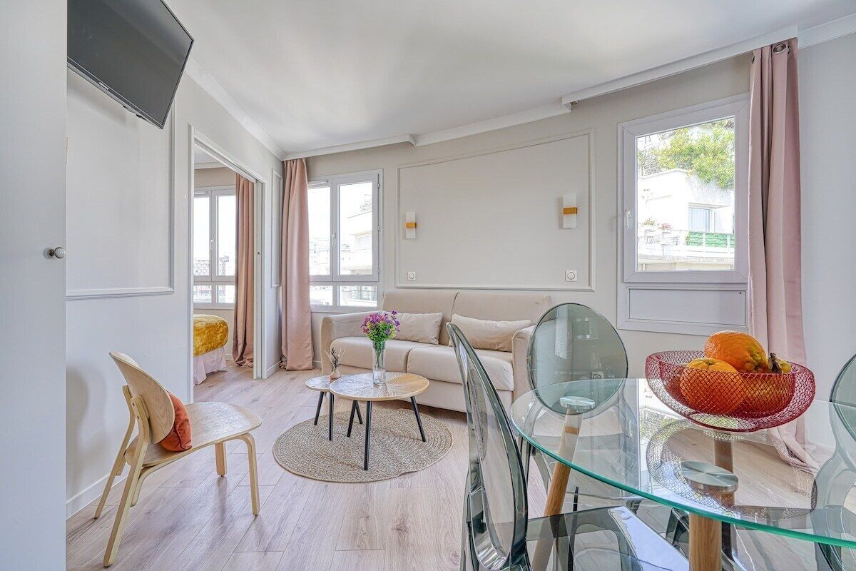 Elegant Suite Inn Paris La Defense - Bois-Colombes