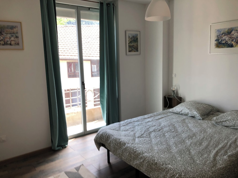 Maison Atypique Montée Sur Un Rocher - Lourdes