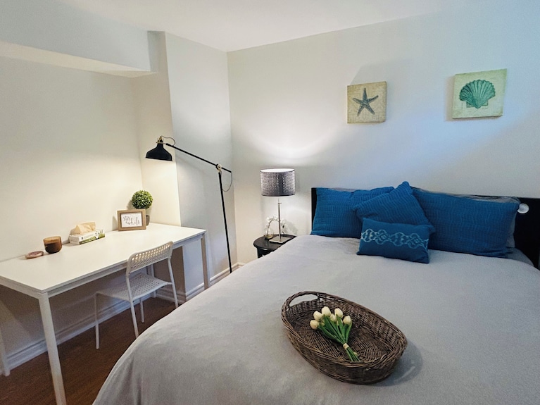 2b Basement | 20% Off | 0 Cleaning Fee | Mins To Lake | Free Parking - Markham