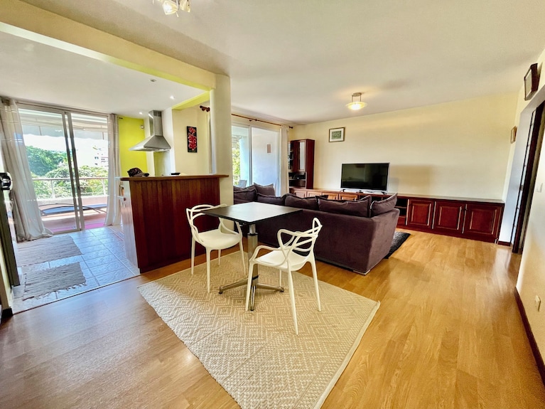 Mihimana Apartment, A Very Quiet Place With Pool Next To Papeete - French Polynesia