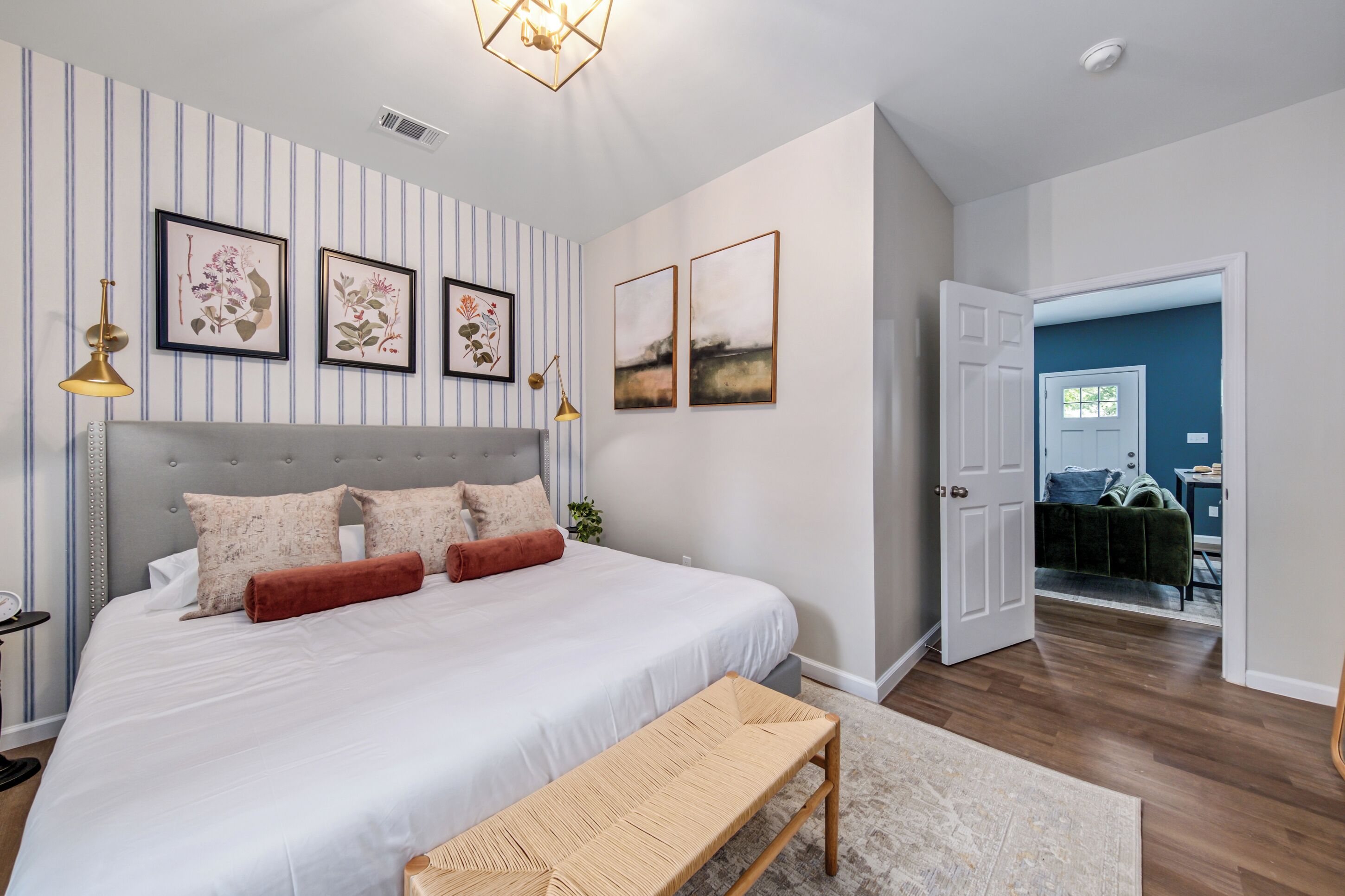 Charming 3-bedroom House <5 Minutes Away From Downtown Macon - Macon, GA