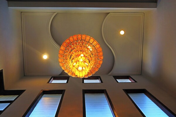 디 알스 바이 지리 - 샤리아 - 수라바야