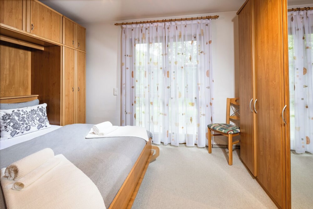 Ferienwohnung 53qm Für 1 - 4 Pers., 1sz, 1wsz, Du/wc,t - Bayerisch Gmain