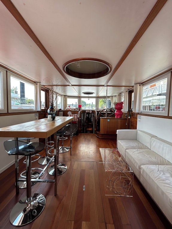 Péniche Liberté Aux Portes De Paris - Saint-Georges