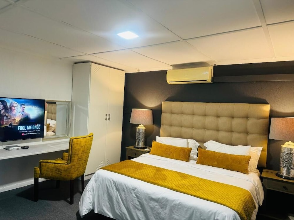 Room-busa House Self-catering Unit - White River