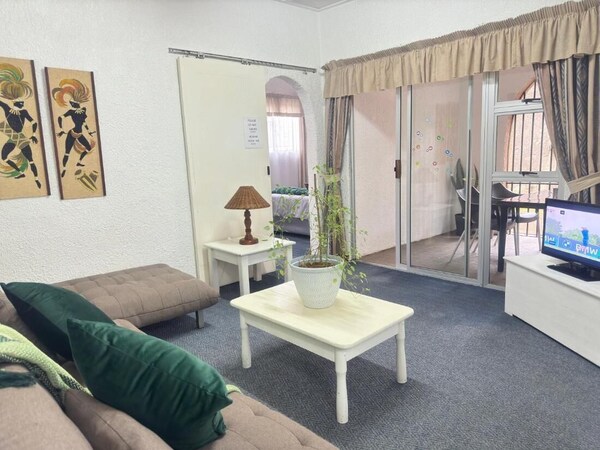 Room-busa House One Bedroom Unit - White River