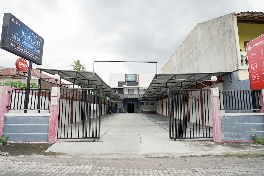 Hotel O Seturan Near Hartono Mall Yogyakarta Formerly Maleo Kostel - Yogyakarta