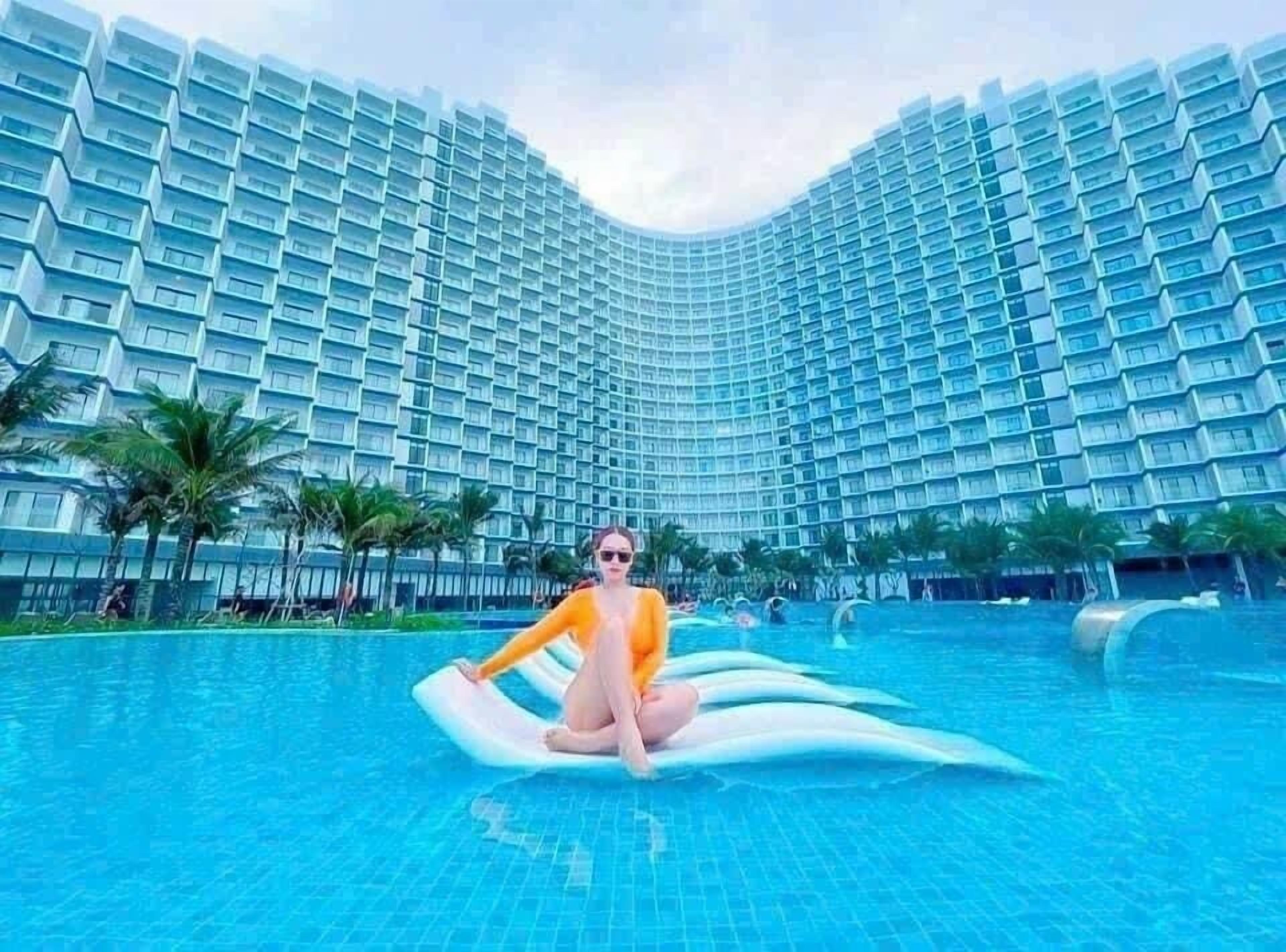 2 piscinas externas