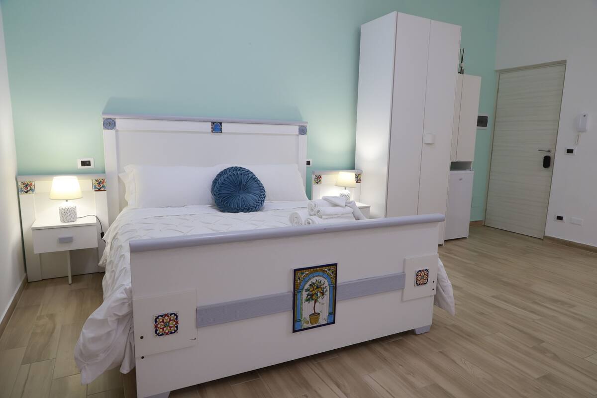 Roupas de cama premium, edredons de pluma, individualmente decorados