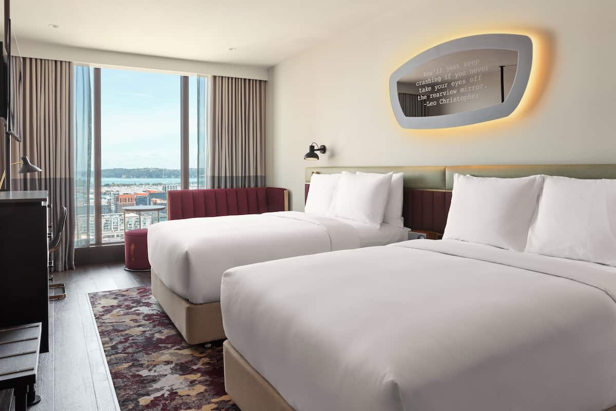 Quarto Premium, 1 cama king-size, vista para o porto (High Floor) | Minibar, cofre no quarto, cortinas/cortinados opacos 
