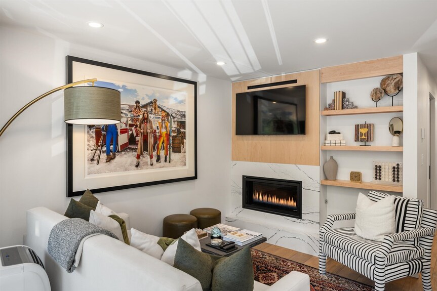 Le Clairvaux Unit 8 | 2bd Newly Remodeled Condo In Downtown Aspen - Aspen