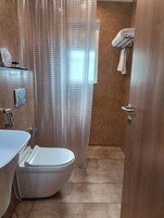 Quarto luxo | Banheiro